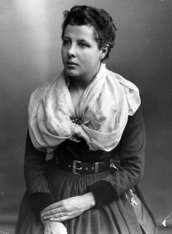 Annie Besant - The Study IAS